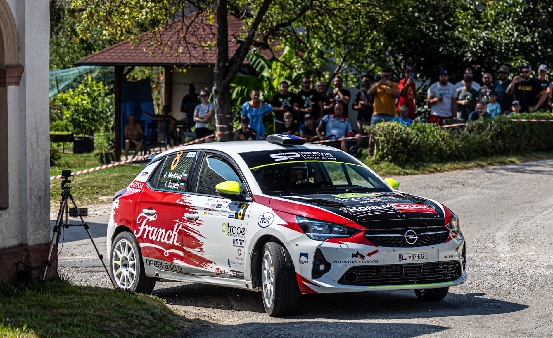 Medved drugi med dvokolesno gnanimi dirkalniki na novem reliju po ...